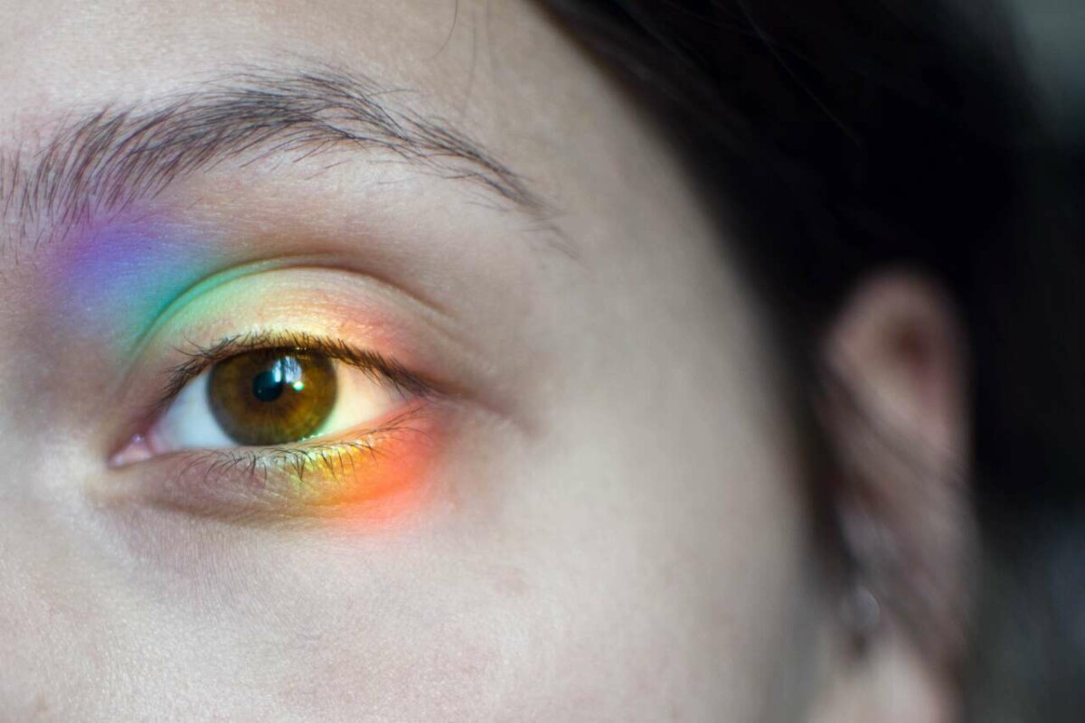 Which Color LED Light Is Best For Eyes? (3 Eye-friendly Colors ...